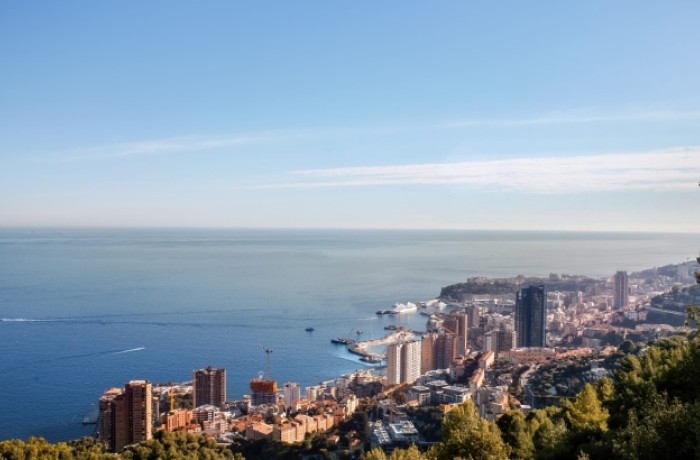 Apartment or hotel in Spain: which one suits your trip better